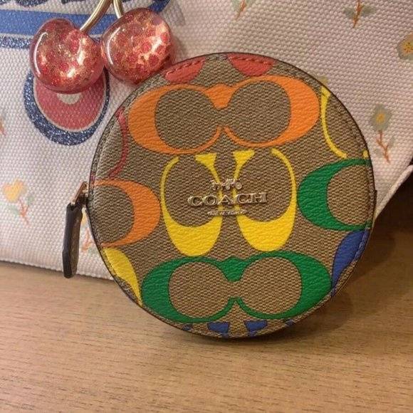 Coach | Other | Coach Round Coin Case In Rainbow Signature Canvas ...